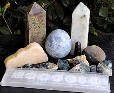 Specimen and specialty crystal sales