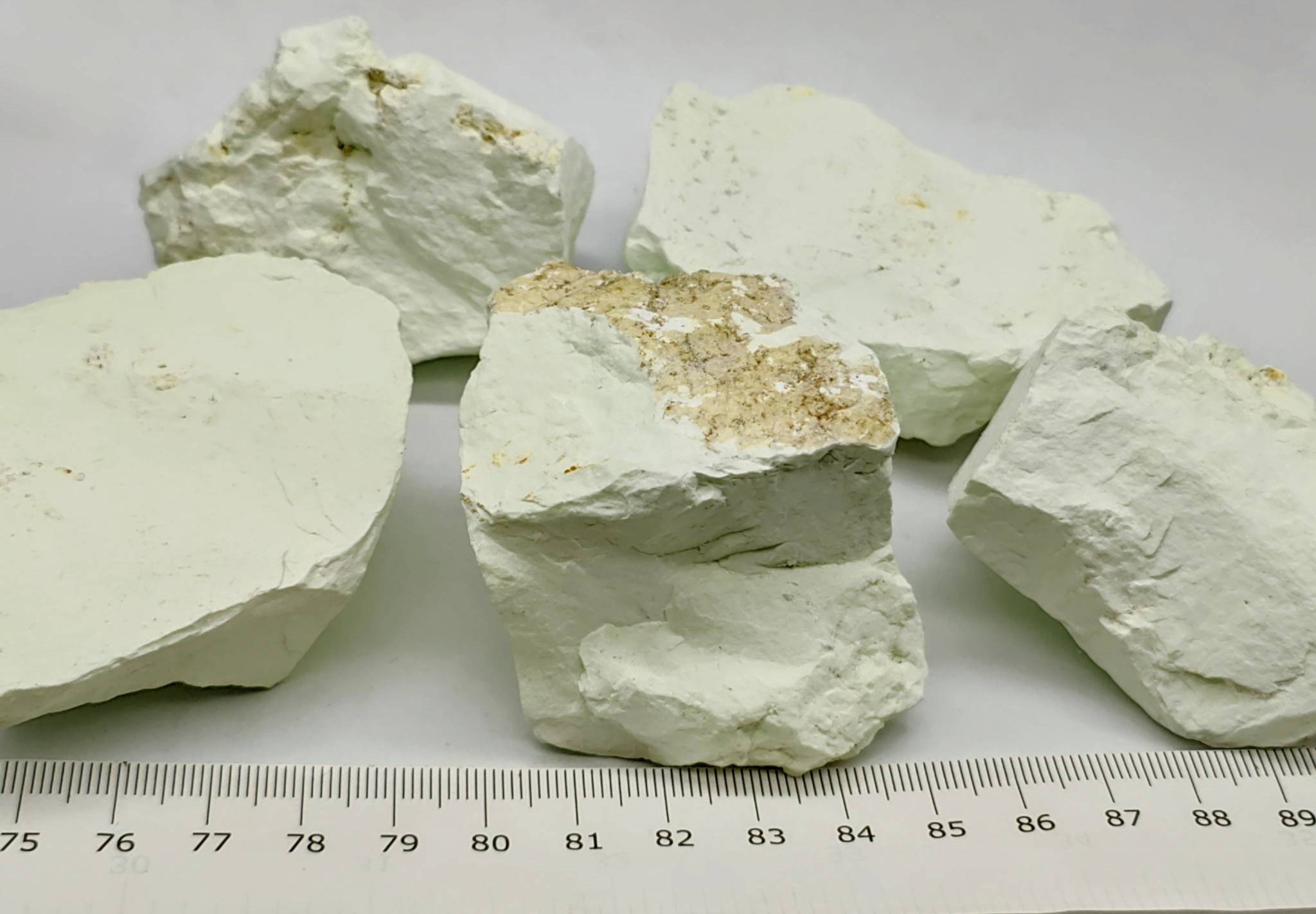 Magnasite with Gaspeite Rough 100-150g piece (pale green)