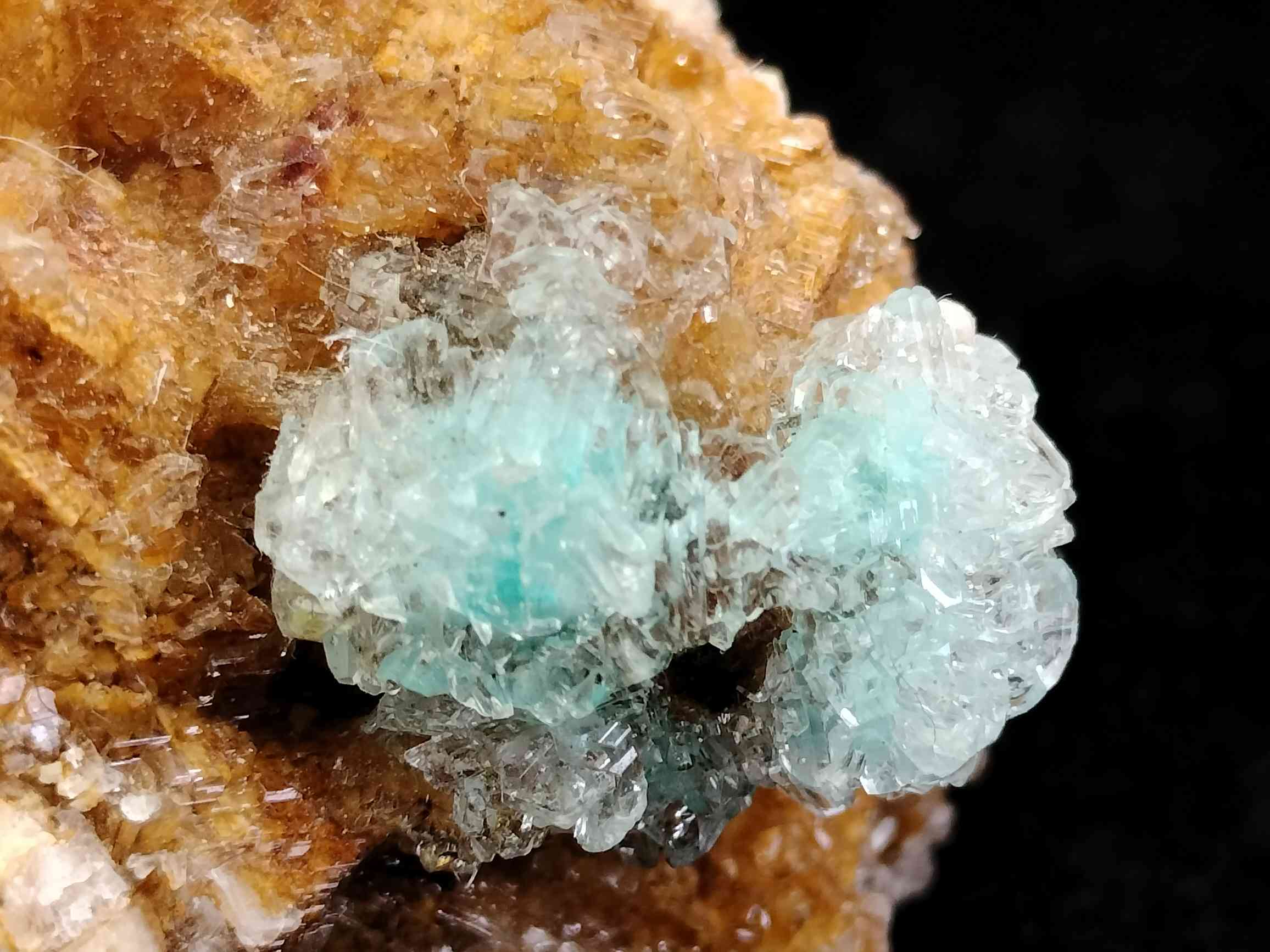 Specimen and specialty crystal sales